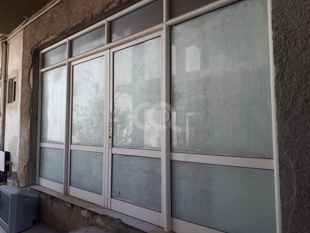 Προσφορά ΜΠΑΛΚΟΝΟΠΟΡΤΑ ΑΛΟΥΜΙΝΙΟΥ ΜΕ ΤΖΑΜΑΡΙΑ Μεσαμπελιές