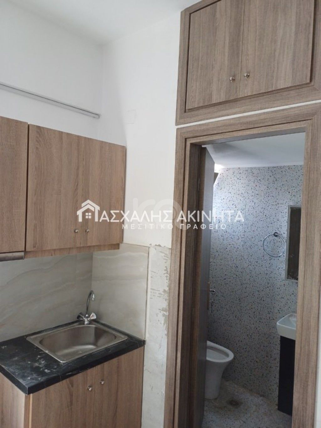 Γκαρσονιέρες, Ενοικίαση, Νέος Κόσμος: ΝΕΟΣ ΚΟΣΜΟΣ